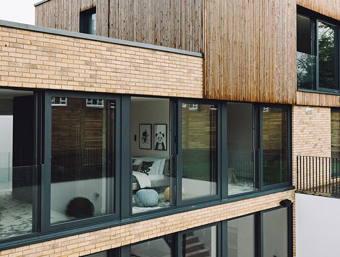 The Minimalist Juliet Balcony - Easy Glass View | Gladwell Glass